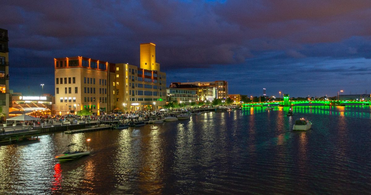 Get In The Game, On The Water in Green Bay, Wisconsin | Rediscover America